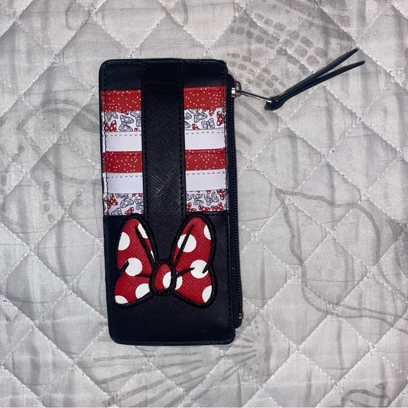 Disney | Bags | Minnie Mouse Wallet | Poshmark